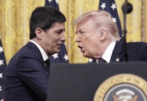 Interest rates unchanged in Kevin Warsh's first Fed announcement ...